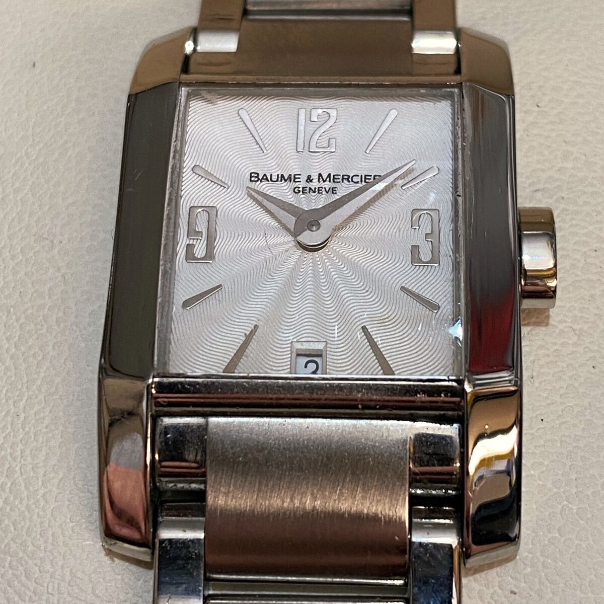 Baume & Mercier Ladies Diamant Quartz Silver Dial Wristwatch Baume & Mercier Ladies Diamant Quartz Silver Dial Wristwatch