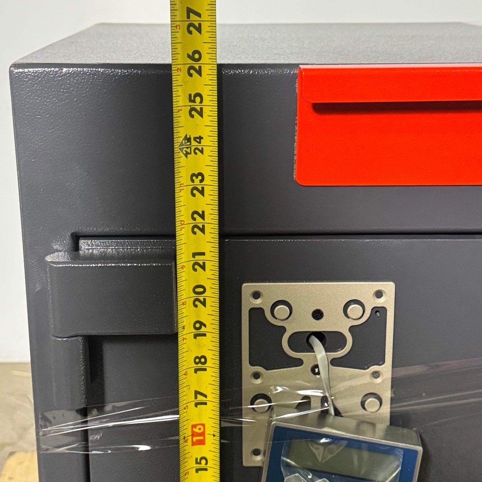 AMERICAN SECURITY Cash Management Safe 26" x 20", Grey JO3760 (New ...