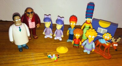 Lot of 9 Playmates Simpsons Figures Marge Lisa Maggie Rod Todd Twins ...