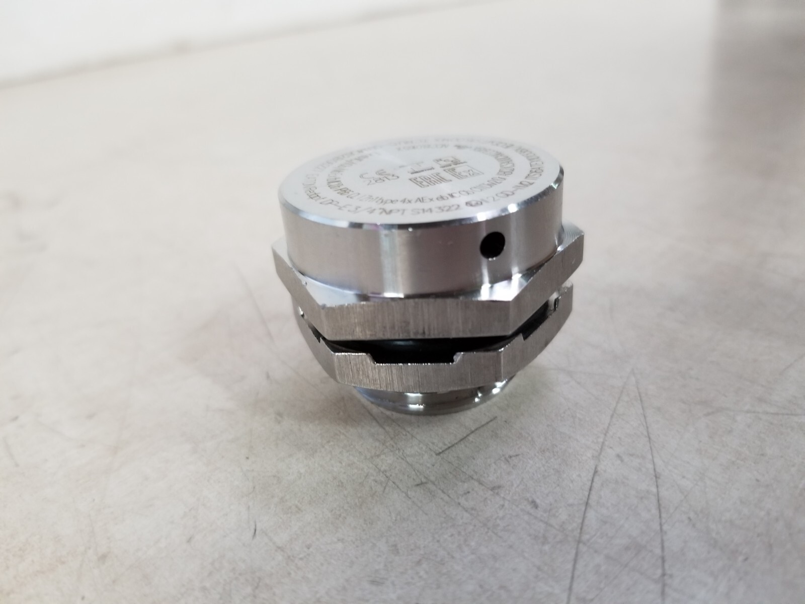 Eaton Redapt DP-E3 4" NPT S14322 Stainless Steel Breather Drain | eBay