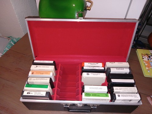 VINTAGE 8 TRACK CASE WITH 17 TRACKS | eBay