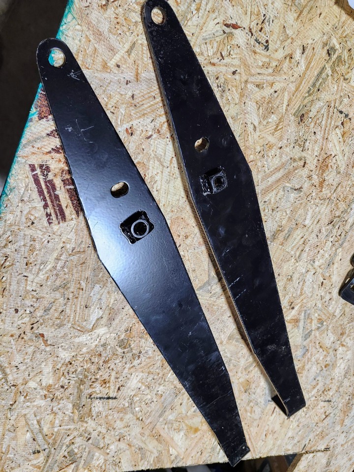 65-67 C2 Corvette Front PAIR Center Bumper Brackets Through Grill LEFT ...