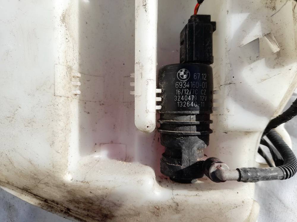 67126934160 6934160 Windshield Windscreen Washer Pump for BMW 5-Se ...