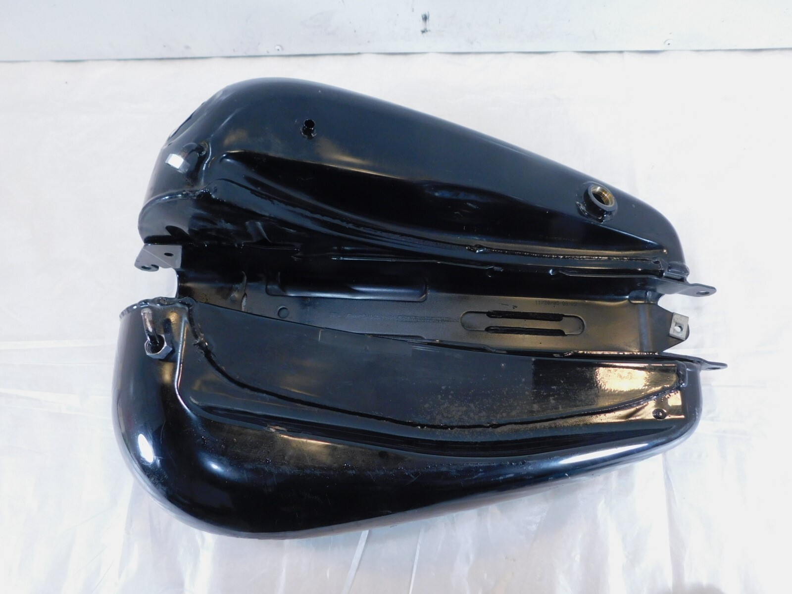 2006 OEM Harley Davidson Dyna Street Bob FXDBI Fuel Gas Tank for sale ...