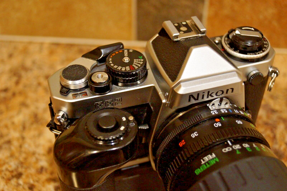 Nikon FE2,Nikon MD-12,Vivitar 28-80mm Zoom.Everything Works.READ. | eBay