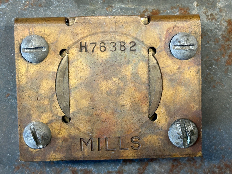 MILLS CASH BOX DOOR LOCK ASSEMBLY WITH MILLS LOCK AND KEY | eBay