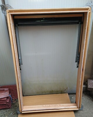 VELUX GGL M06 3059 Window 78 x 118cm Centre Pivot Toughened – Pine ...