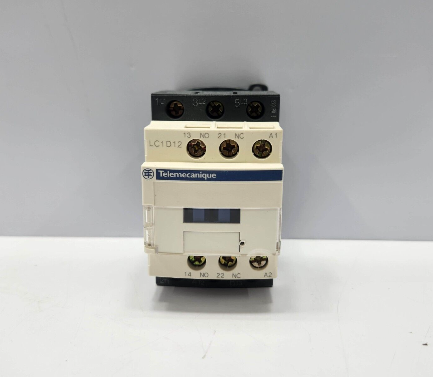 TELEMECANIQUE LC1D12 LIMIT SWITCH A013250 24V DC | eBay