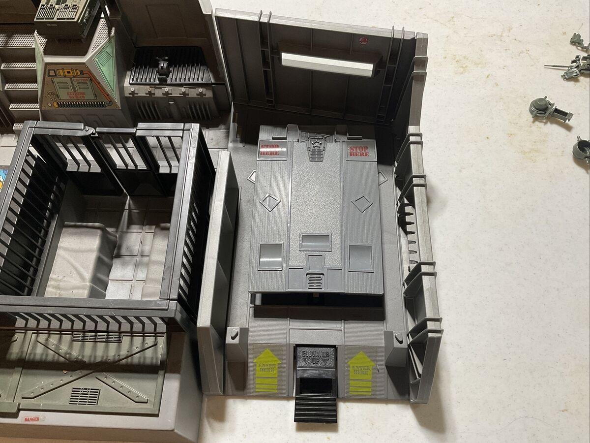 Vintage GI Joe Headquarters Command Center 1983 ~ Near Vintage GI Joe Headquarters Command Center 1983 ~ Near