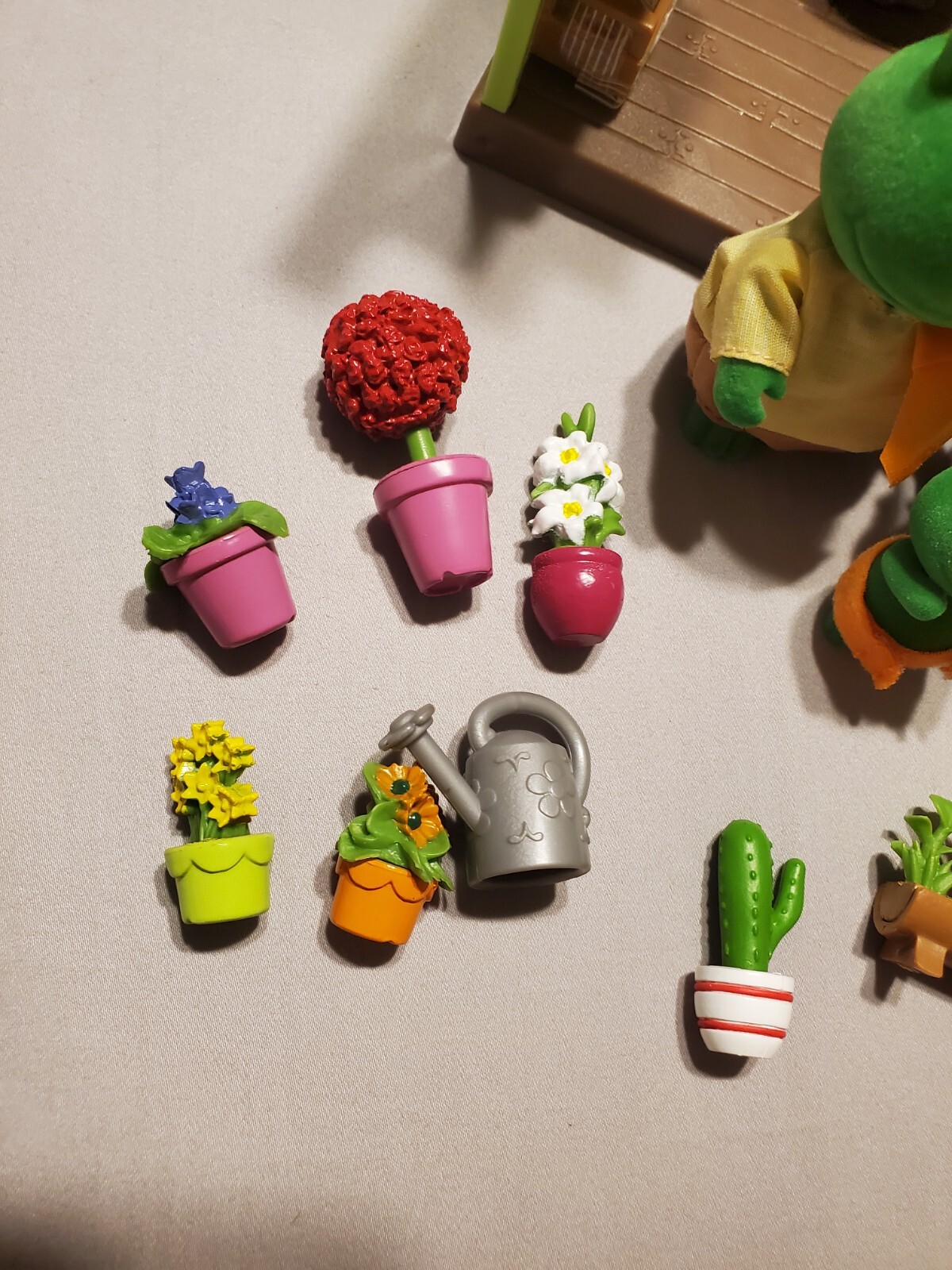 Lil Woodzeez Li'l Blossoms Flower Shop 31 Pieces 3 Years for sale ...