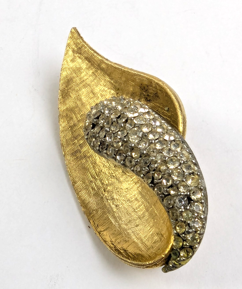 Excellent Vintage BSK Gold Tone Rhinestone Textured Leaf Brooch Pin 2.5 ...