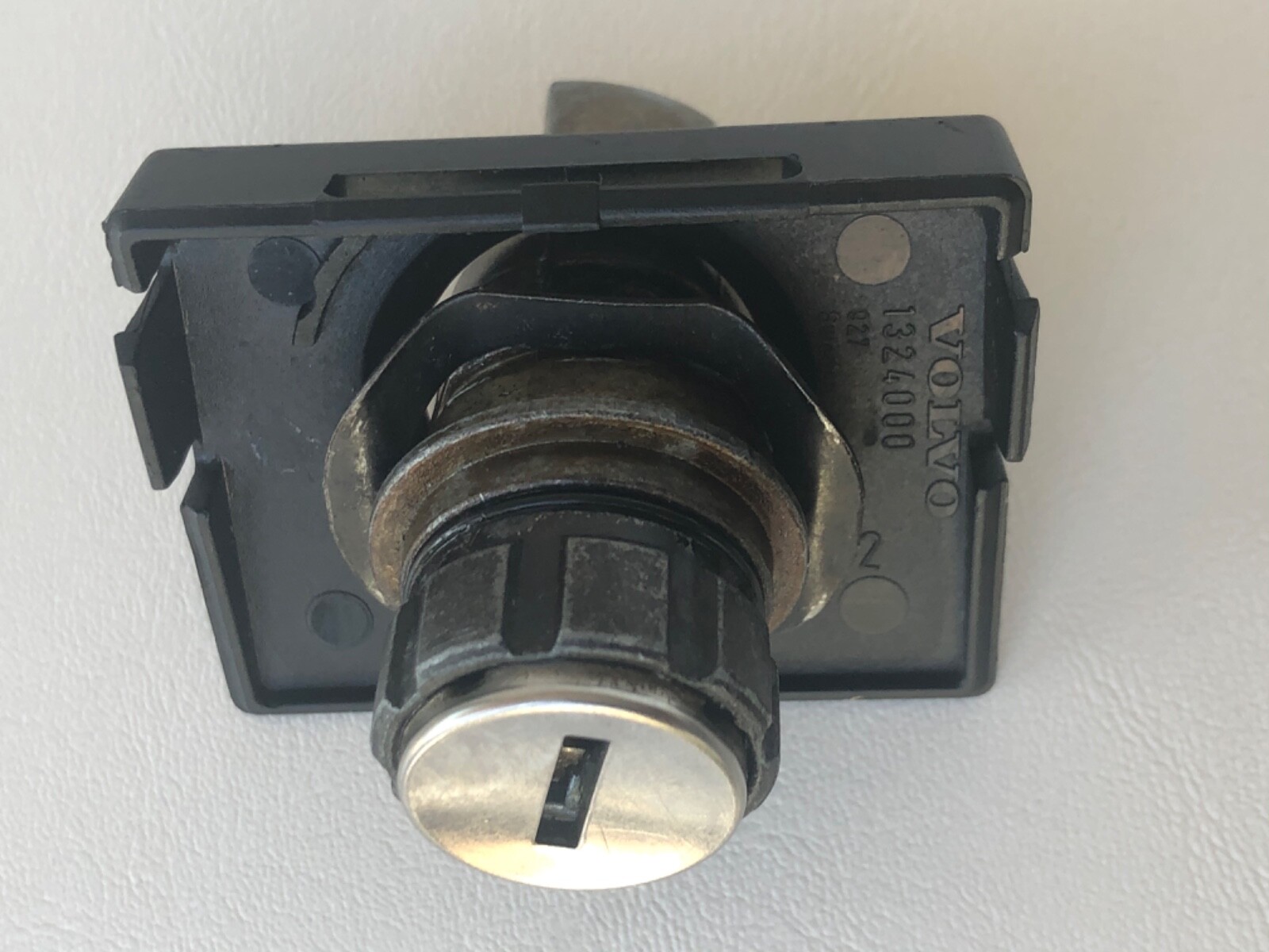 1988 1989 1990 1991 1992 VOLVO 740/940 GLOVE BOX LATCH NO KEY FACTORY ...