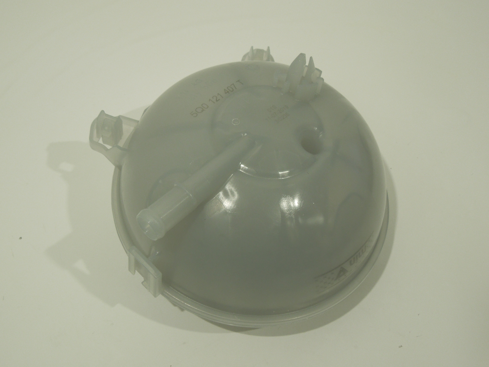 VW T-Roc A11 AC7 Coolant Header Expansion Tank New 5Q0121407M | eBay