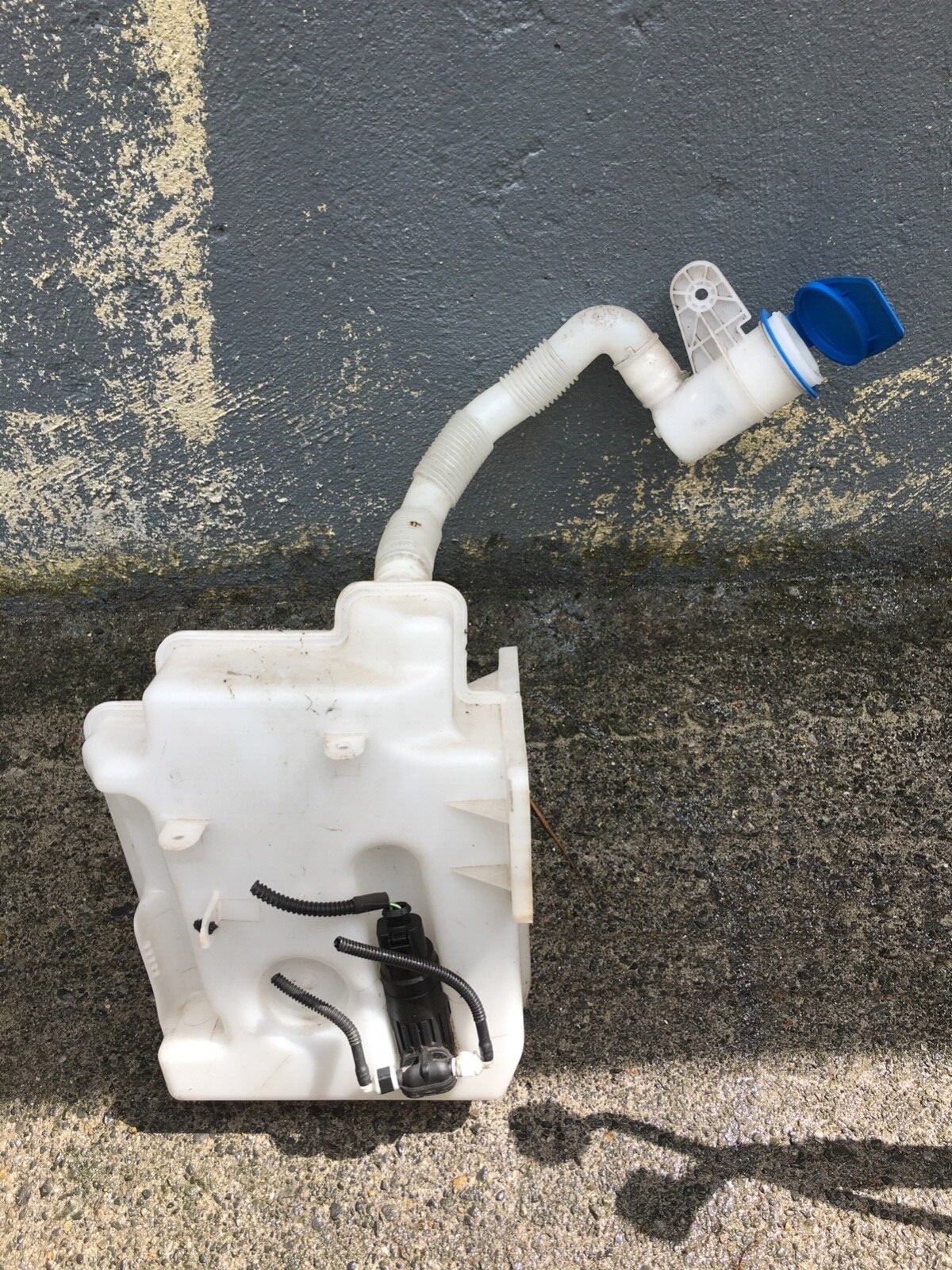 vw scirocco 1.4 tsi windscreen washer tank | eBay
