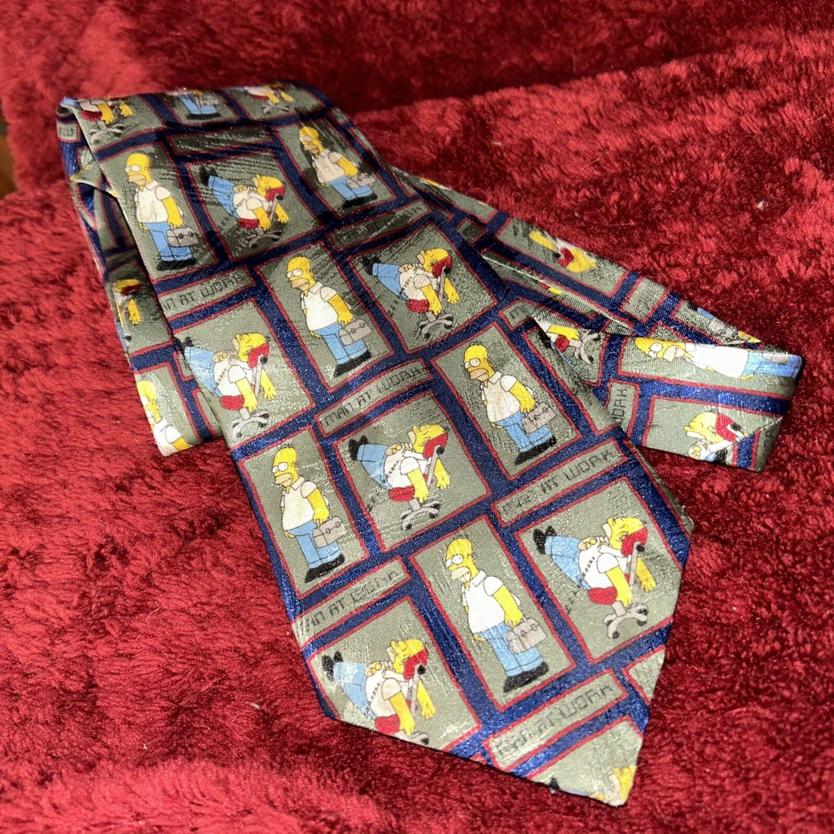 Los Simpsons Anclan La Corbata Torcida