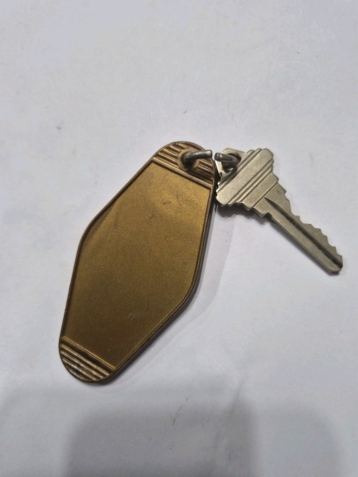 VTG Capp Towers Motel Motel Hotel Room Key Fob Key#809 St. Paul Minn | eBay