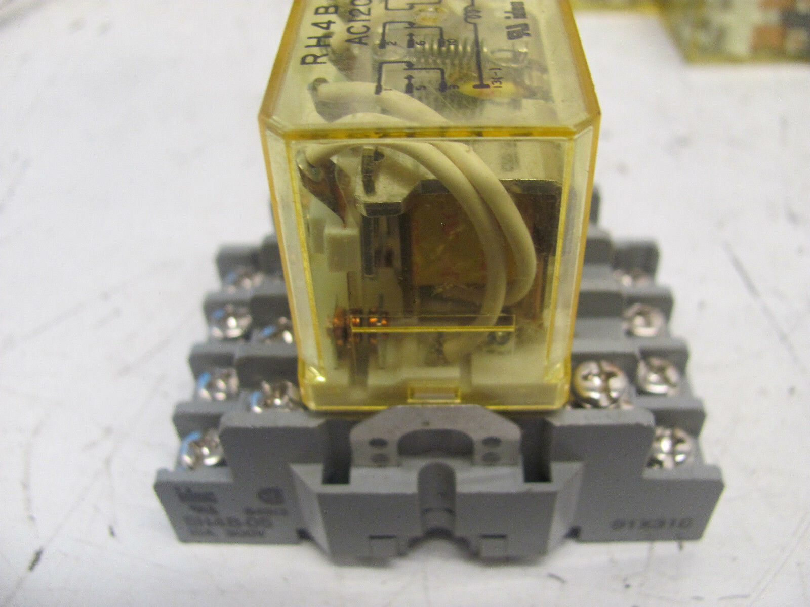 IDEC RH4B-U AC 120V 21410 RELAY / IDEC SH4B-05 SOCKET | eBay