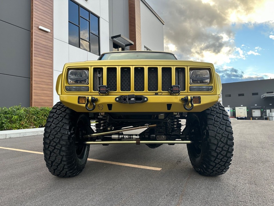1989 Jeep Comanche MJ PIONEER - NUT & BOLT RESTOMOD RESTORATION | eBay