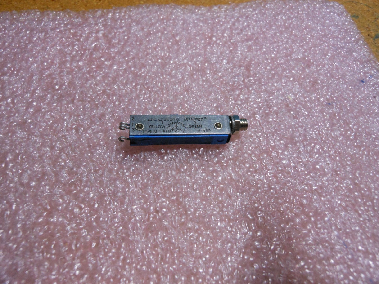 BOURNS VARIABLE RESISTOR 200K OHM 3052S-1-204 NSN: 5905-00-009-6434 ...