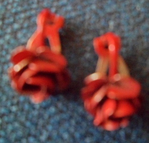 Vintage Red Rose Clip-on Earrings Approx 3/4" Long (67) | eBay