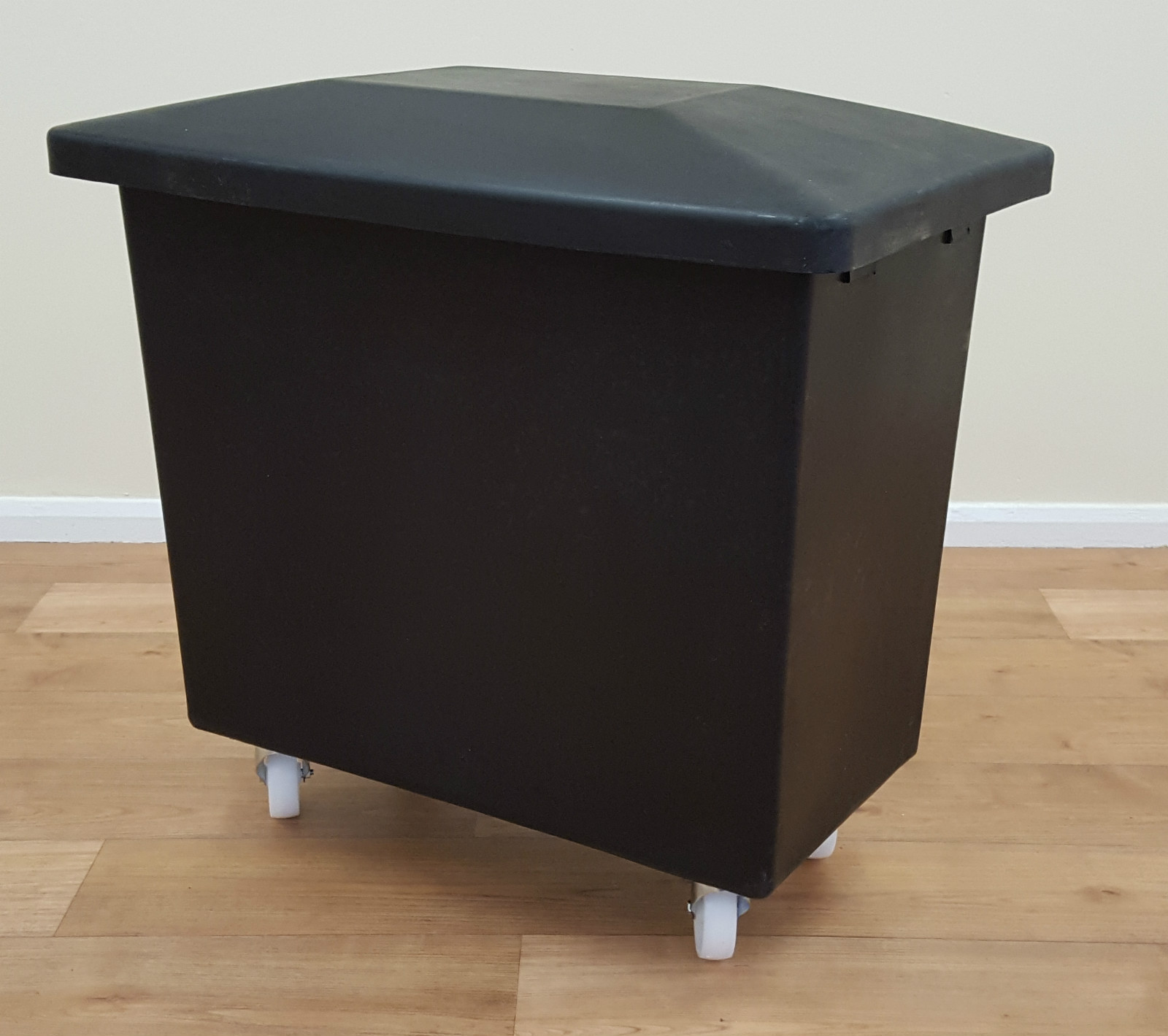 Black Bar Bottle Skip Bin Portable Pub Storage Waste Trucks, Various ...