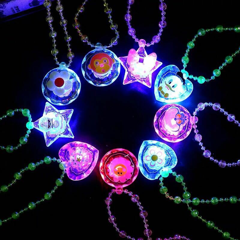 Crystal Light Up Necklaces LED Sparkle Plastic Necklace and Shining ...
