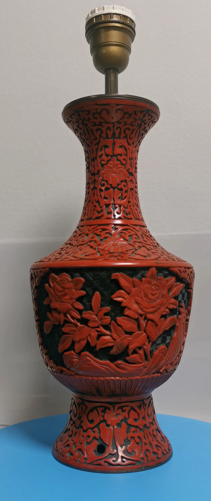 Vintage Chinese Carved Cinnabar Lacquer Black & Red Table Lamp Floral ...