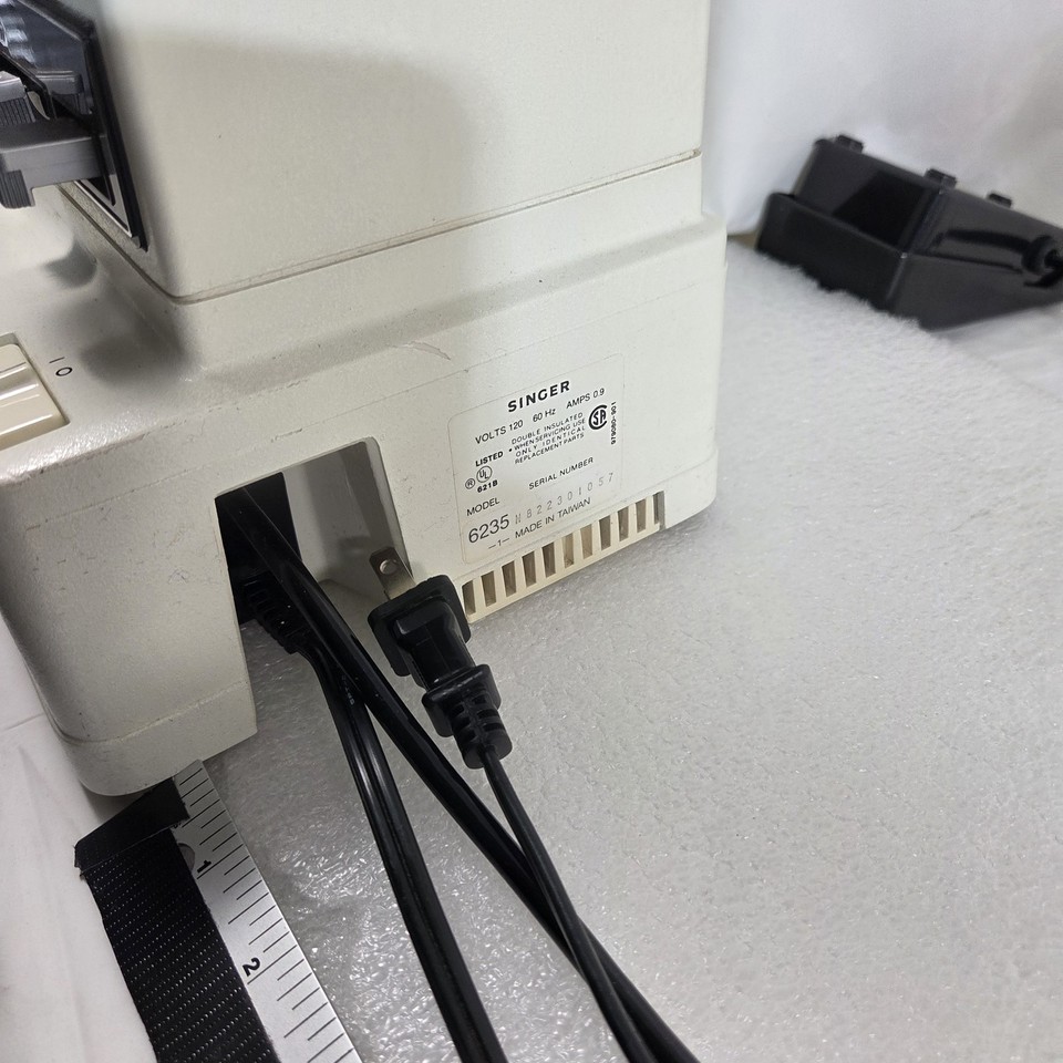 Singer 6235 Sewing Machine Vintage Electronic One-Step Buttonhole Free ...