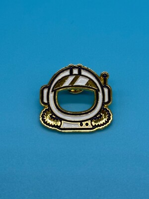 Astronaut Helmet Mystery Pin - Clink Pins Series 2 - Clink Room ...