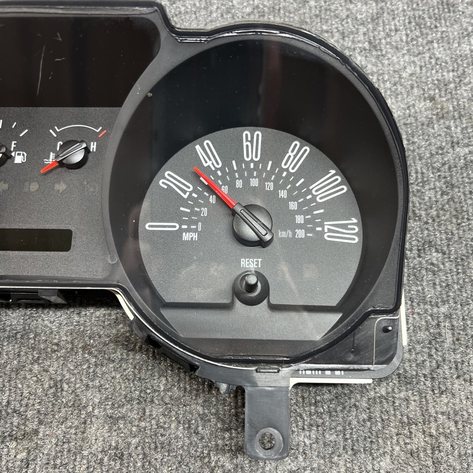 2005 Ford Mustang Speedometer Speedo Tachometer Cluster MPH OEM | eBay