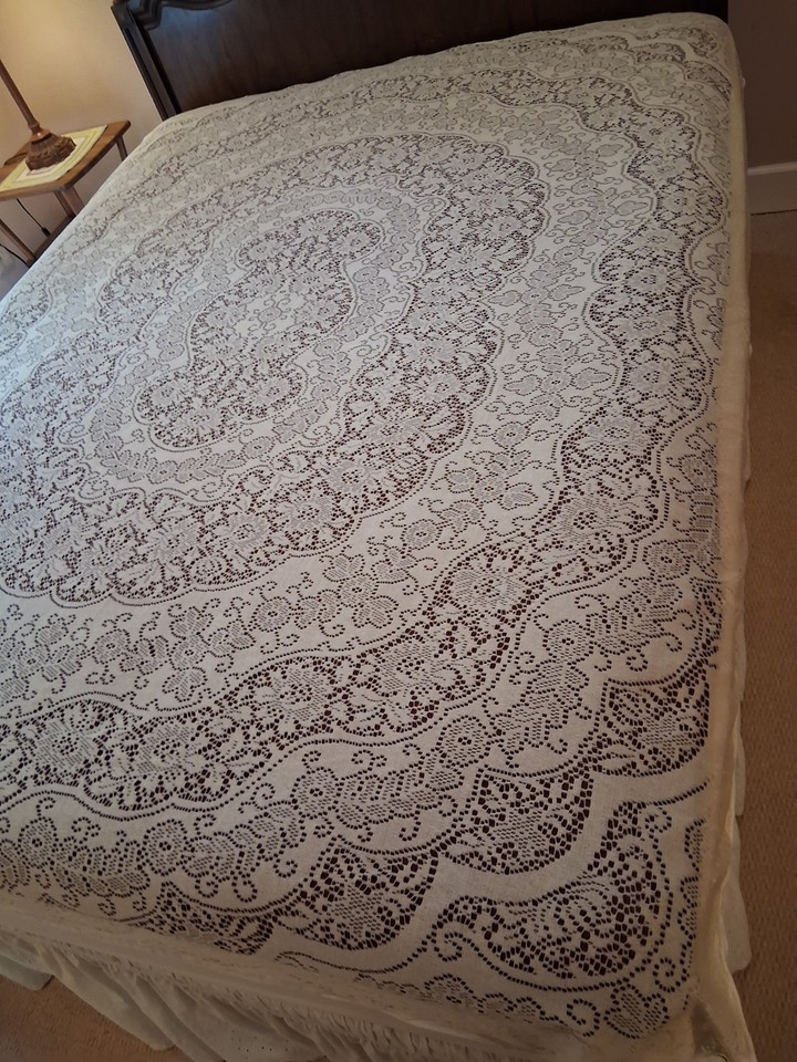 SCRANTON LACE IVORY Antique COTTON 70W x 85L Tablecloth MENDS | eBay