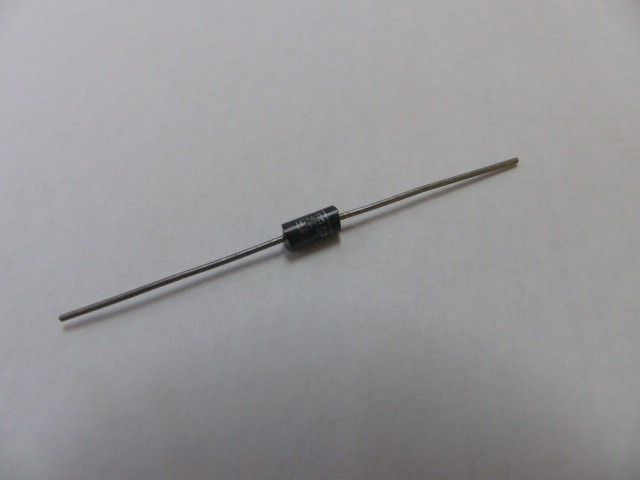 Siliconix/ Vishay 1N5398 Qty of 200 per Lot DIODE STD REC 1.5A 800V DO ...