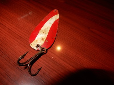 VINTAGE RARE BRASS SPOON RED AND WHITE FISHING LURE | eBay