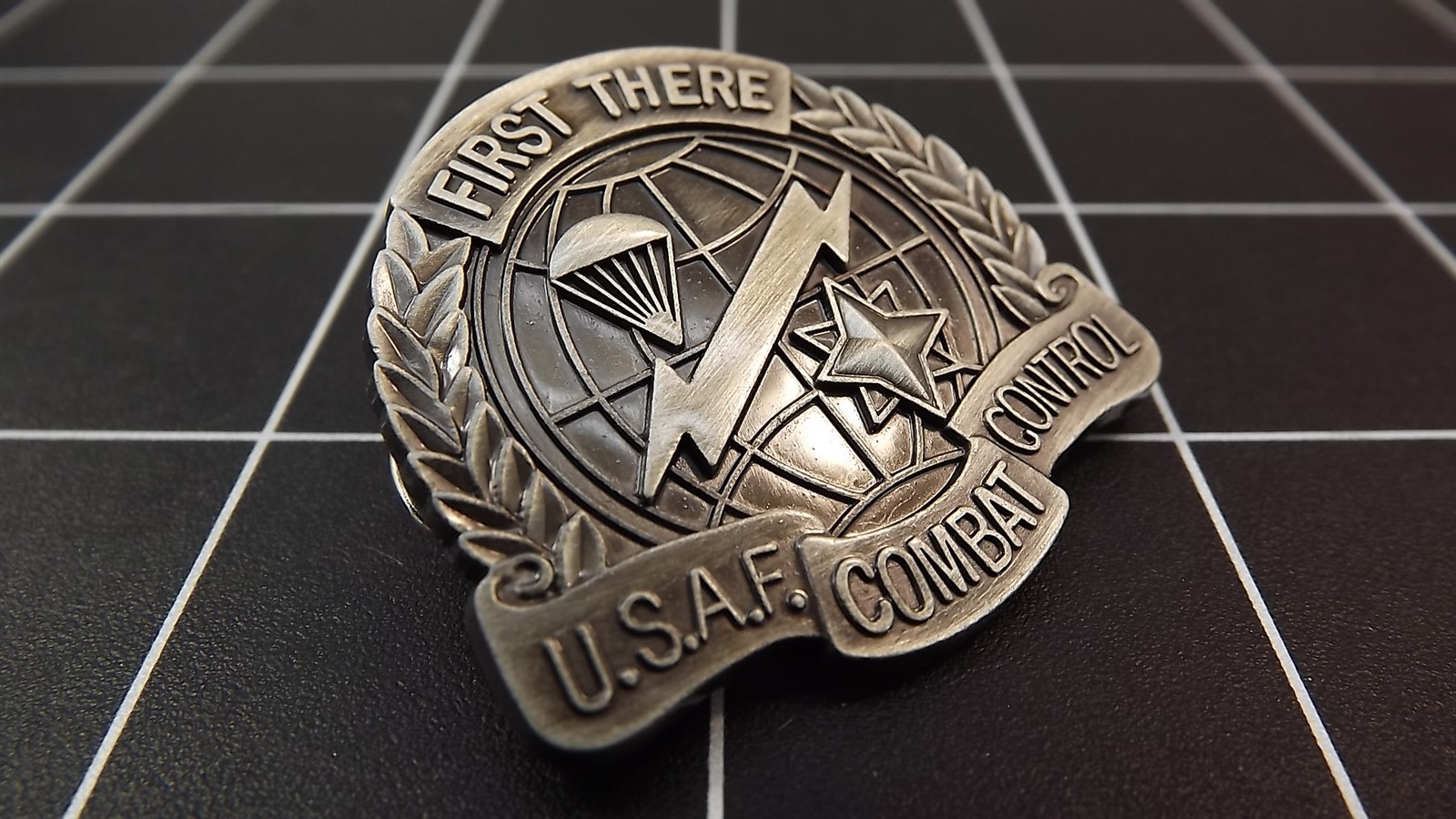 BRAND NEW Lapel Pin Silver Tone U.S. Air Force USAF COMBAT CONTROL 1 5/ ...