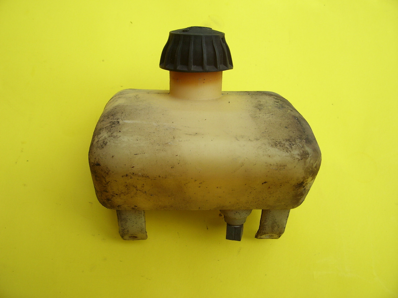 TORO 23-5230 SNOW BLOWER GAS TANK S-200 SNOWMASTER S-620 / SNOWMASTER ...