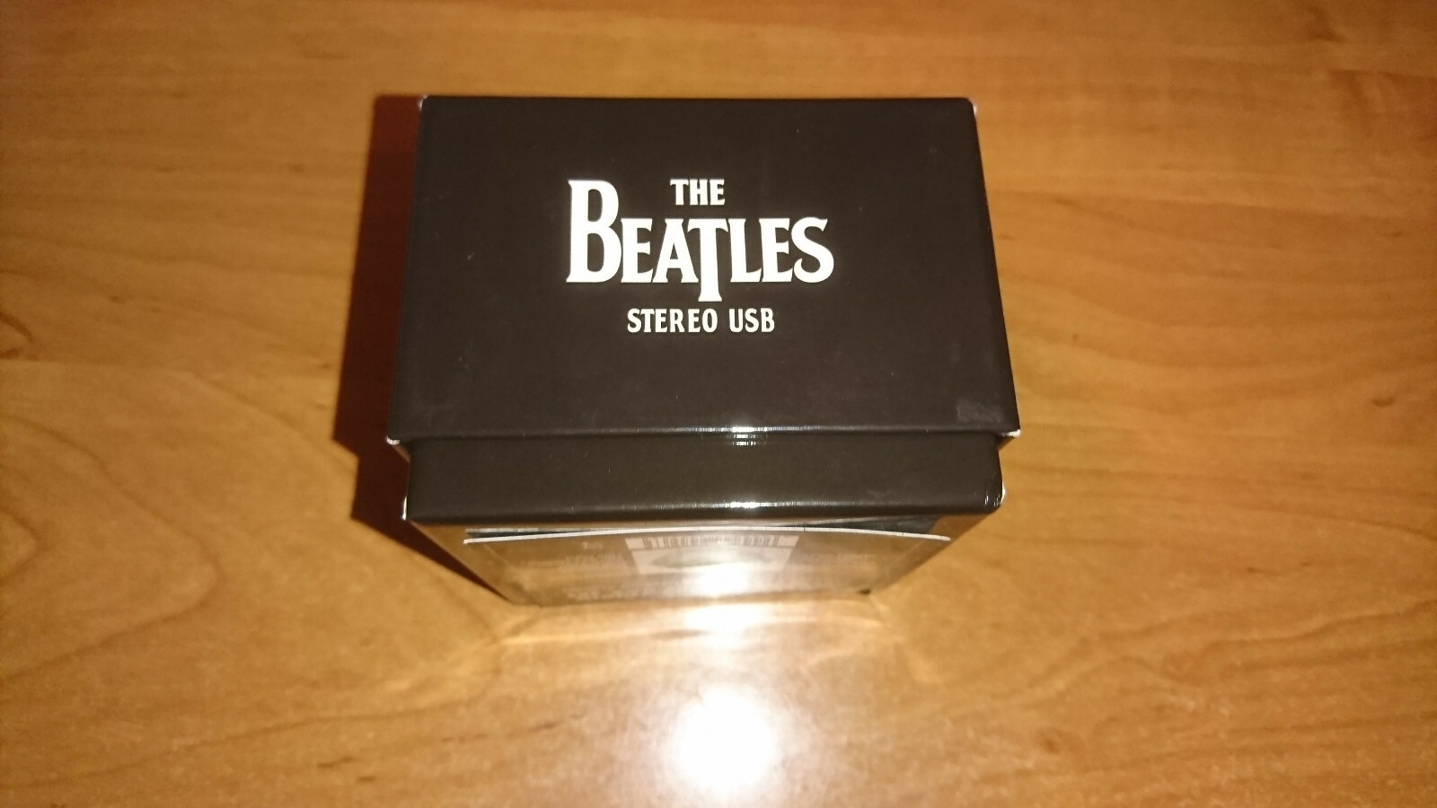 The Beatles - USB Stereo Box - Limited Edition - Green Apple -2009 | eBay