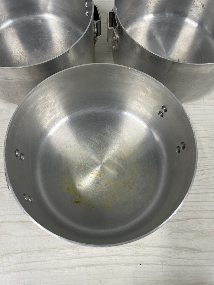 Vintage Military Aluminum Cooking Pot Set Of 3 W/lids And Partial ...