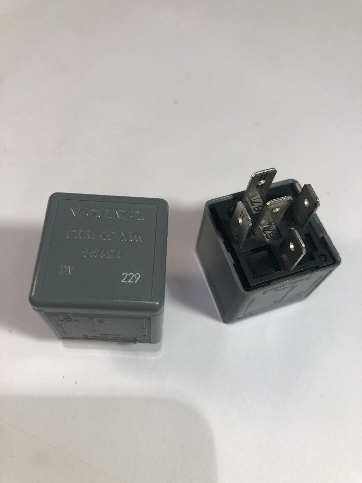 OEM Volvo MULTI PURPOSE RELAY 850 S40 V50 S60 C70 S70 S80 V70 V70XC | eBay