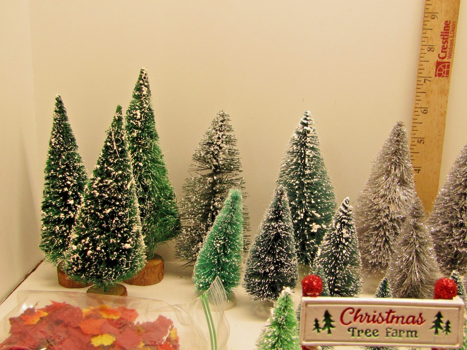 23 pc Lemax or Dept 56 or other CHRISTMAS TREE FARM arch, 20 Trees 2 ...
