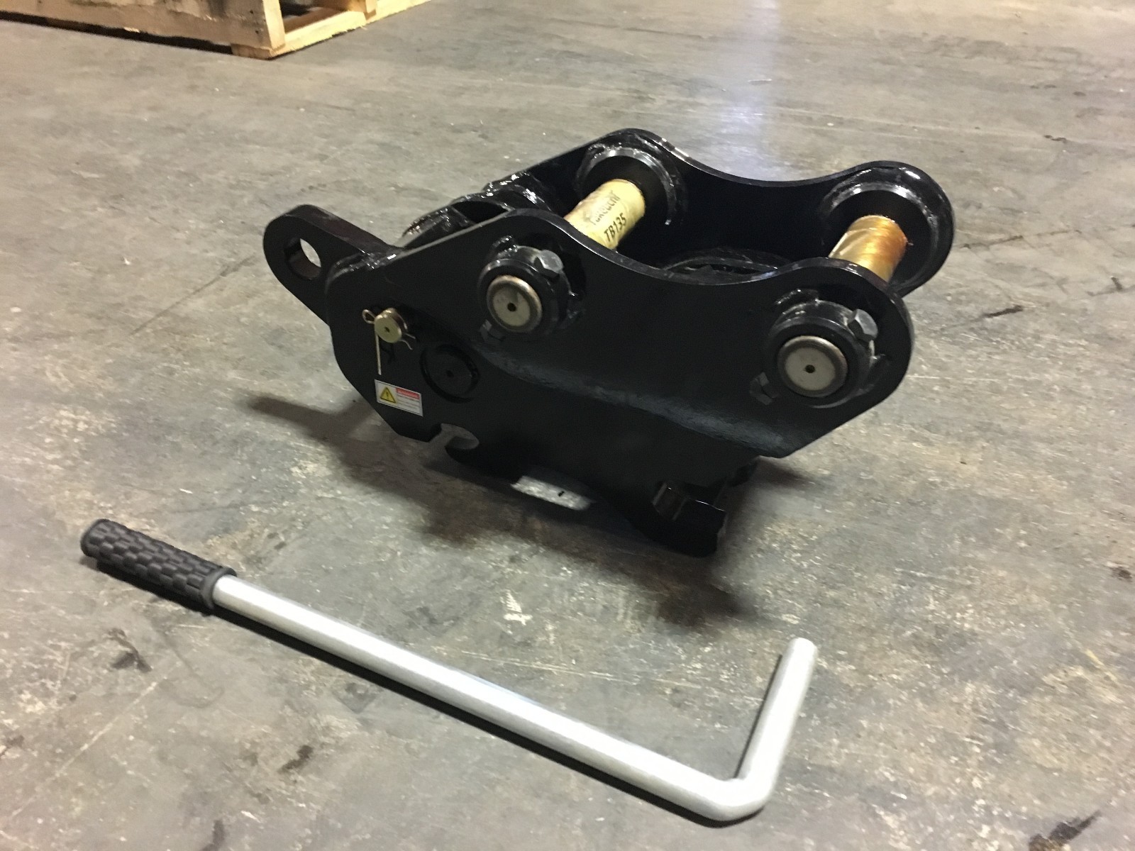 New Manual Quick Coupler for Takeuchi TB250 | eBay