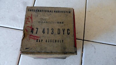 VINTAGE NOS NIB INTERNATIONAL HARVESTOR 4 CYLINDER IGNITION CAP 47 413 ...