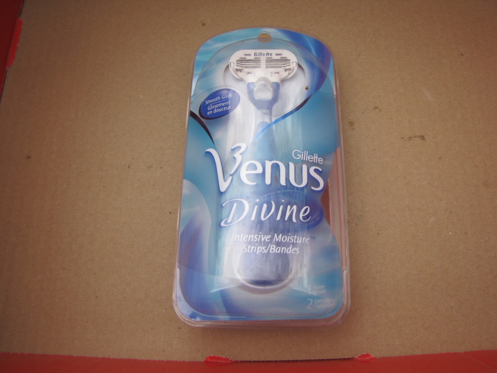 Gillette Venus Divine Blue Razor Handle + 1 Cartridge Travel ...
