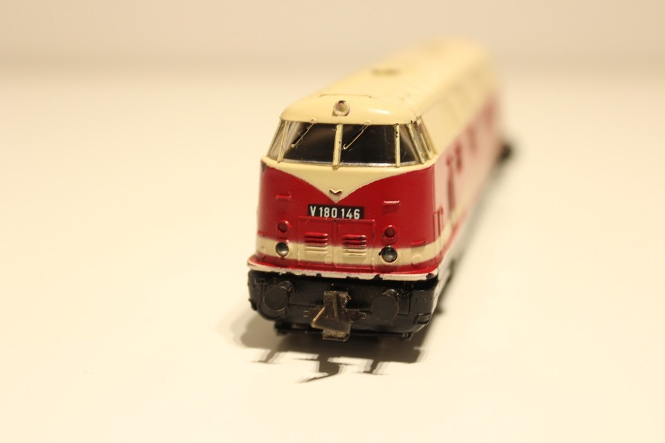 VINTAGE GERMANY PIKO TT SCALE RAIL DIESEL LOCOMOTIVE V 180 146 | eBay