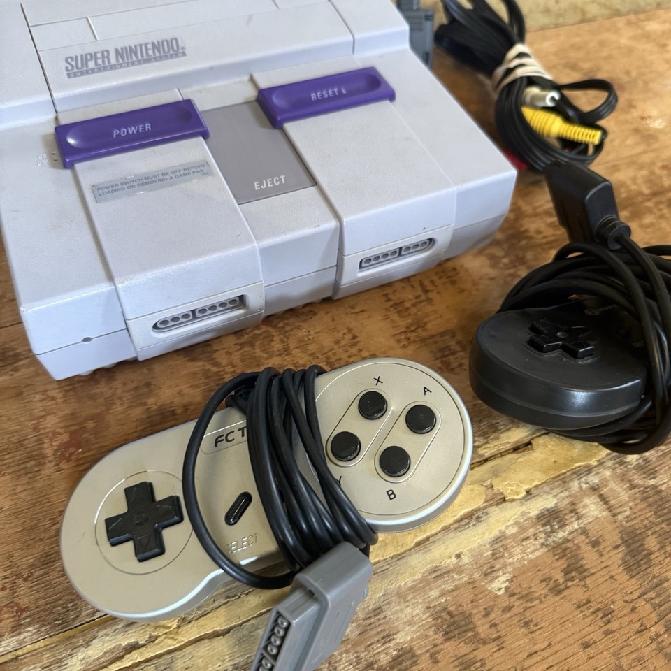 Super Nintendo Entertainment System SNES Console SNS-001 V Bundle ...