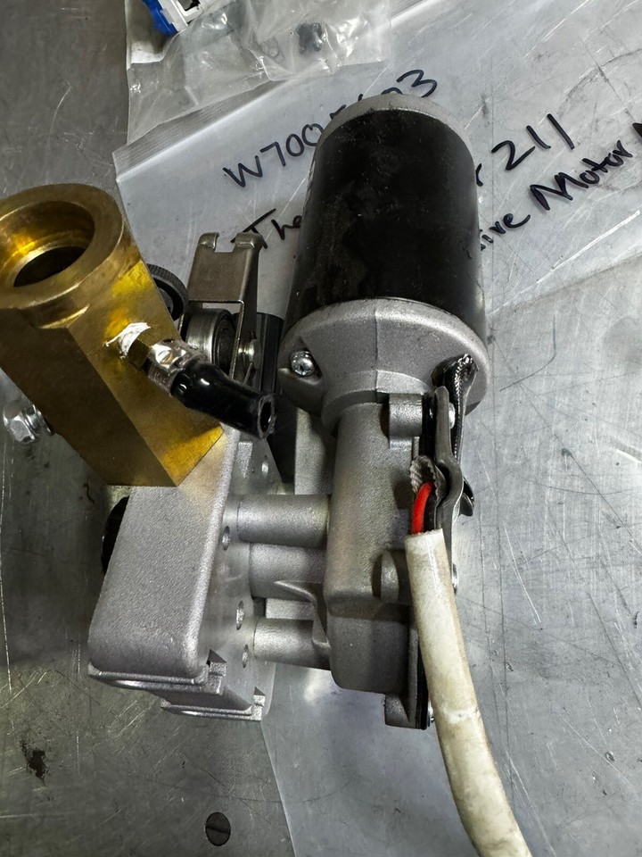 W7005603 Thermal Arc Fabricator 211 Drive Motor Assembly - Used and ...