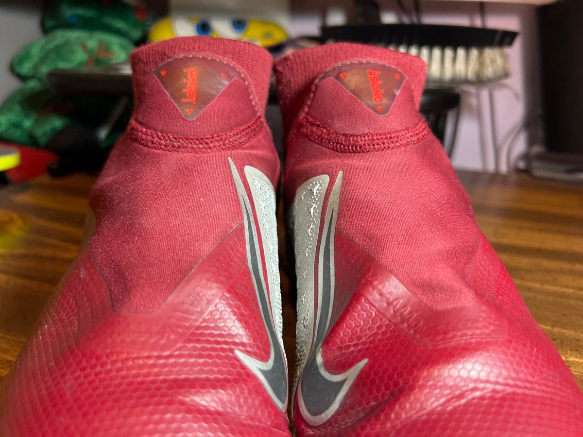 Nike™ Phantom Vision Academy Ghost Indoor Soccer Shoes Nike™ Phantom Vision Academy Ghost Indoor Soccer Shoes