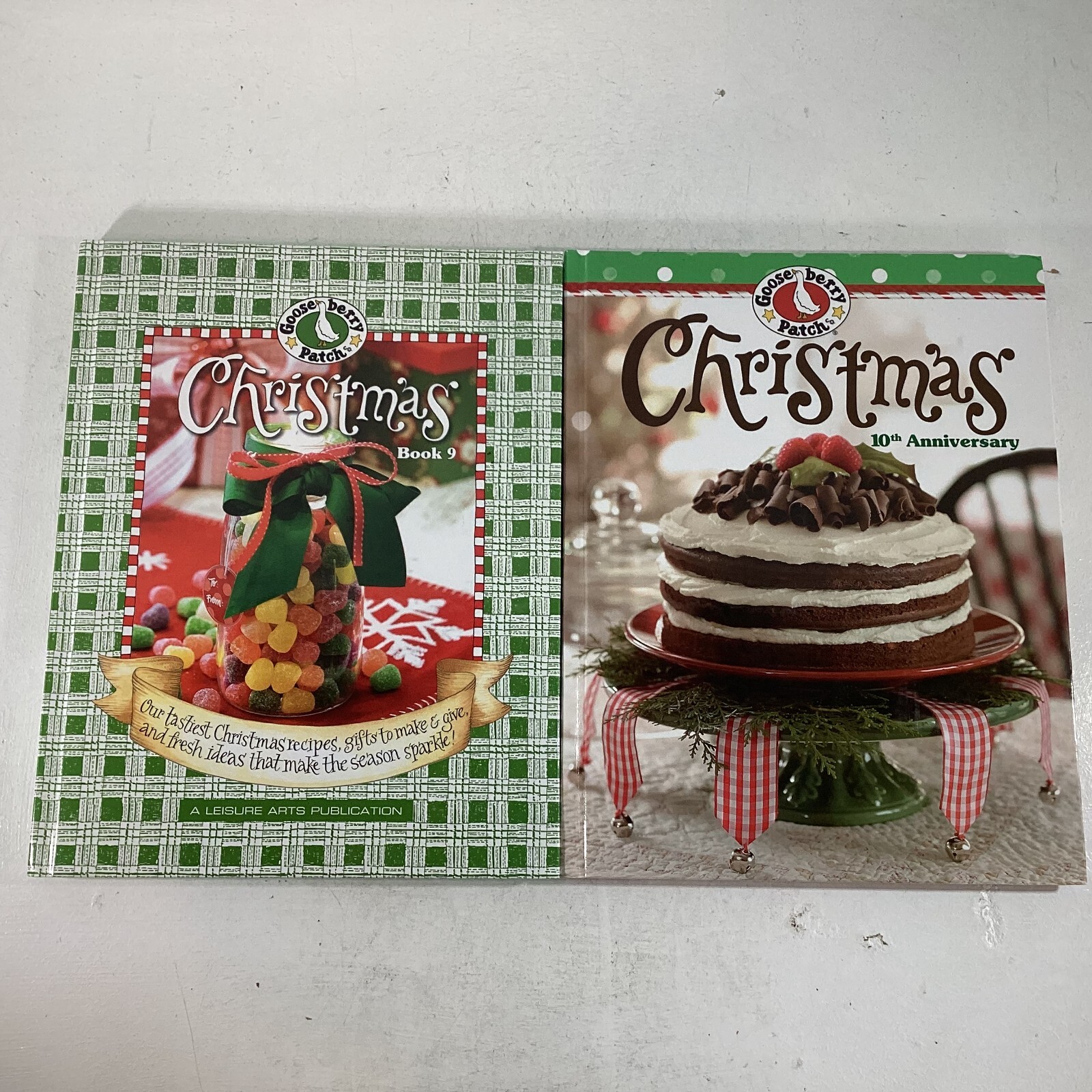 LARGE Lot 17 Gooseberry Patch Christmas Cookbooks Books 1-15 + 2 More ...