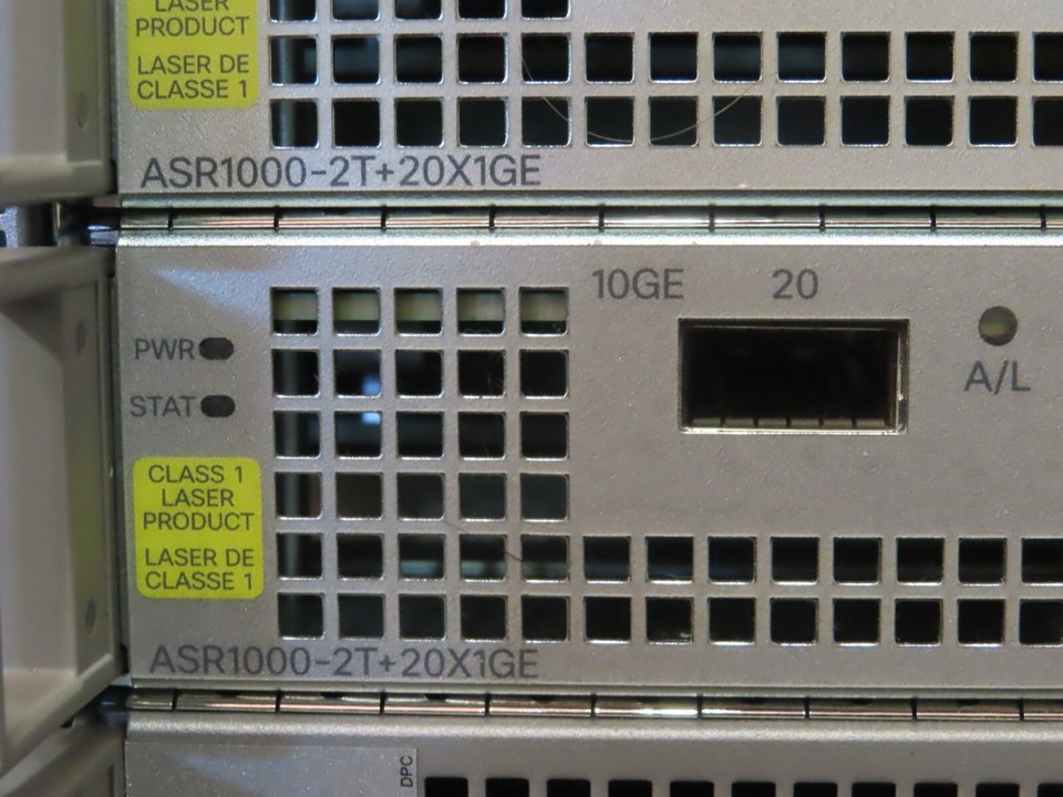 Cisco ASR 1006-X + 2x ASR1000-ESP40 + 2x ASR1000-RP3 + 2x ASR1000-2T ...