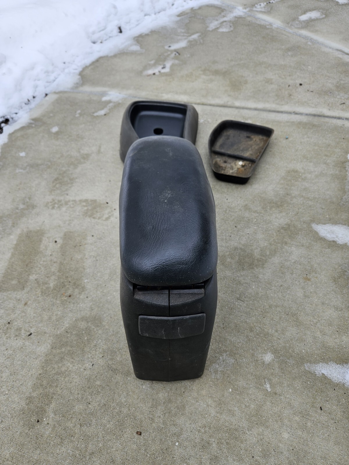 1998-2004 Chevy S-10 Blazer Bravada GMC Jimmy Center Console With Arm ...
