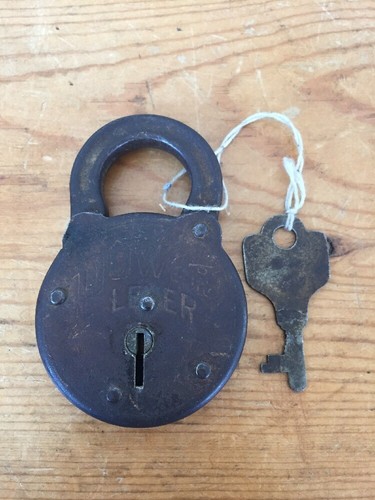 Vintage 1900s Antique Distressed Black Iron Power Lever Shackle Pad ...
